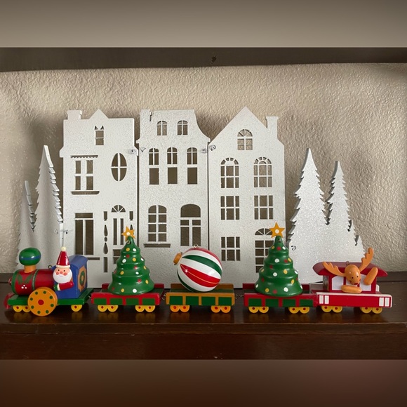 Avon | Holiday | Vintage Avon Train Christmas Ornament Set | Poshmark